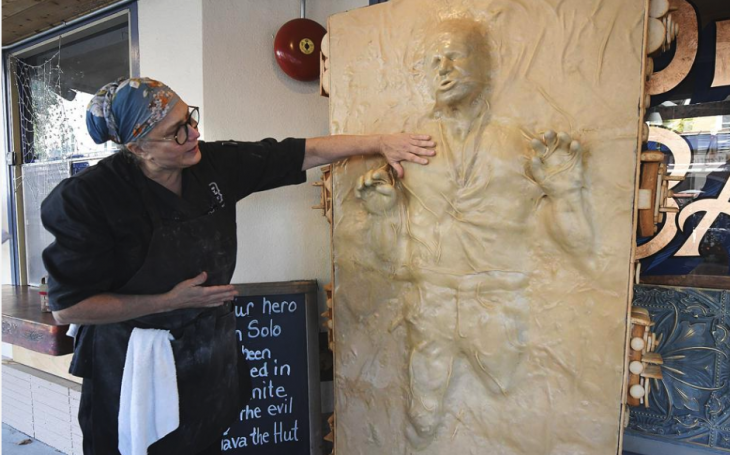 La Jornada Maya | Internacional | Ap | Crean escultura de Han Solo de ...
