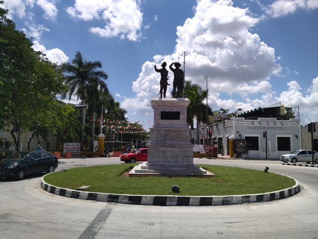 La Jornada Maya | La Jornada Maya | El monumento a los Montejo: un tema ...