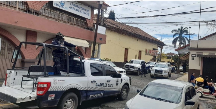 La Jornada Maya | Nacional | La Jornada | Ataque armado contra presidencia municipal de ...