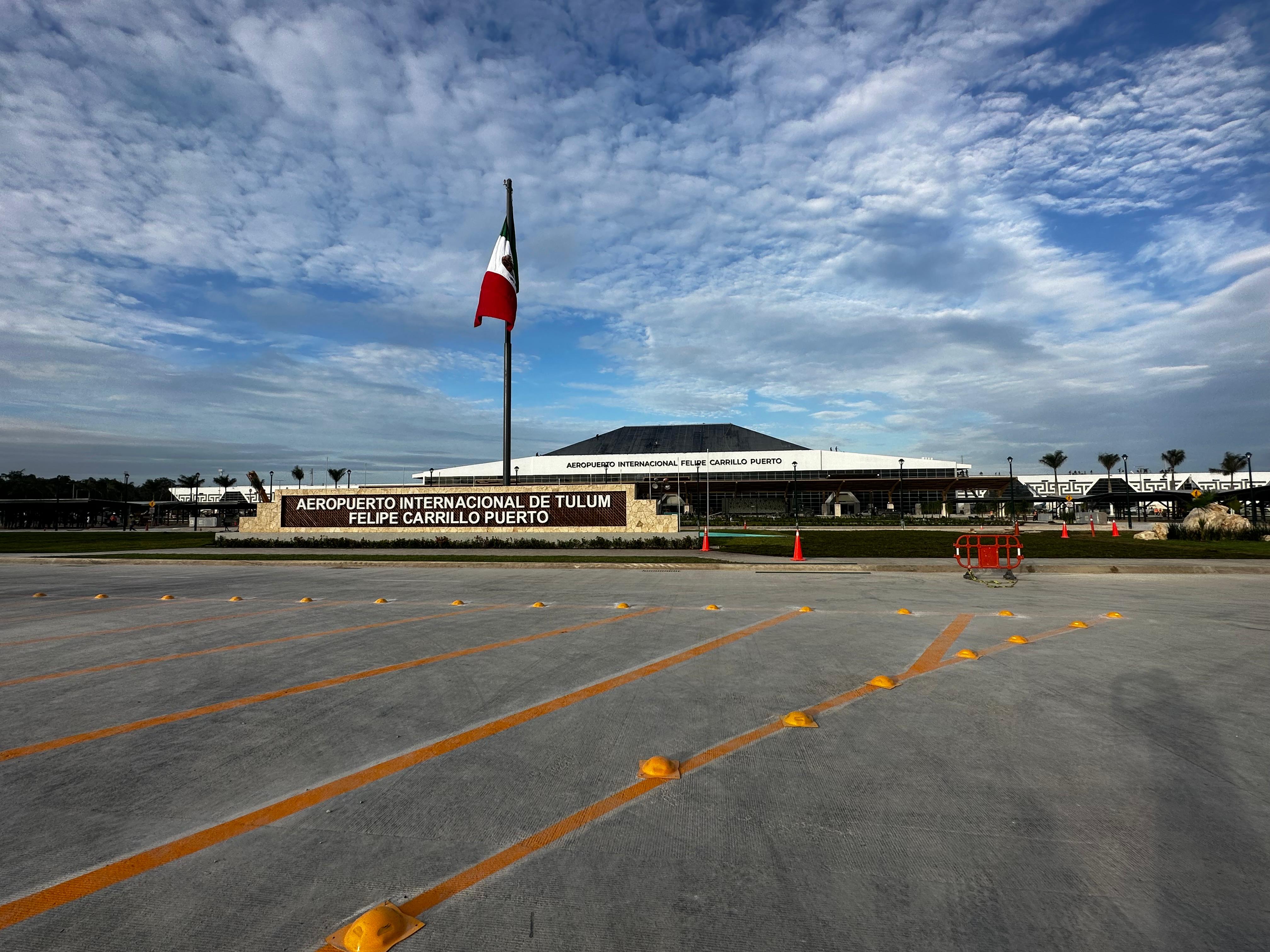 La Jornada Maya | Quintana Roo | Miguel Améndola | Caribe y fútbol: Tulum prepara su aeropuerto ...